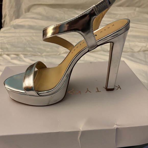 Katy Perry Collections | Shoes | New In Box Katy Perry Naomi Mirror ...